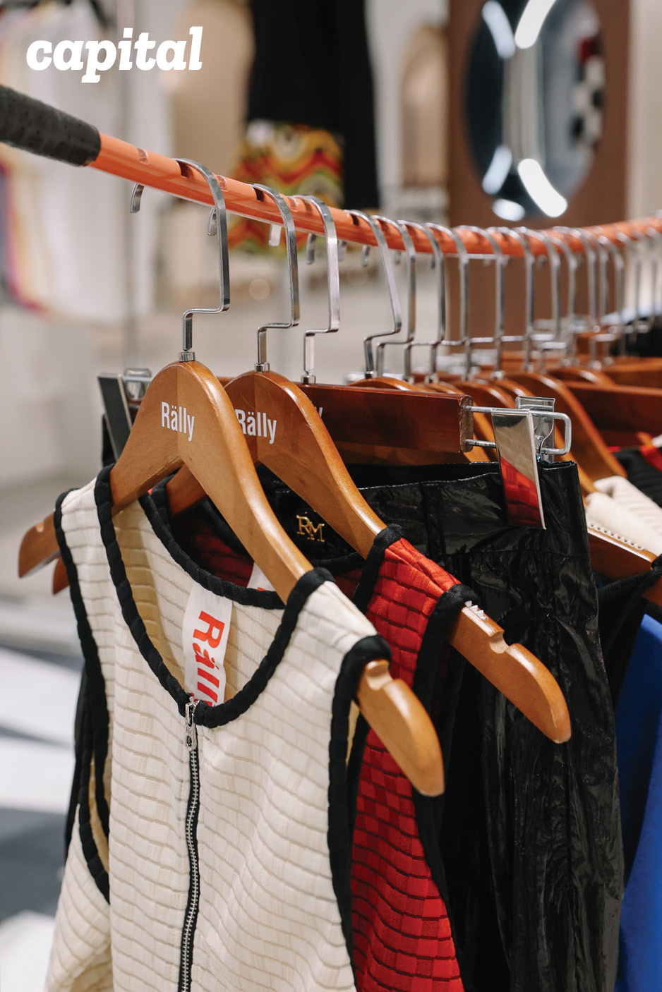 วิธีบริหารธุรกิจกับคนรักให้ยืนยาวและมั่นคงของ อภิพรรณและนิธิศ คู่รัก ...