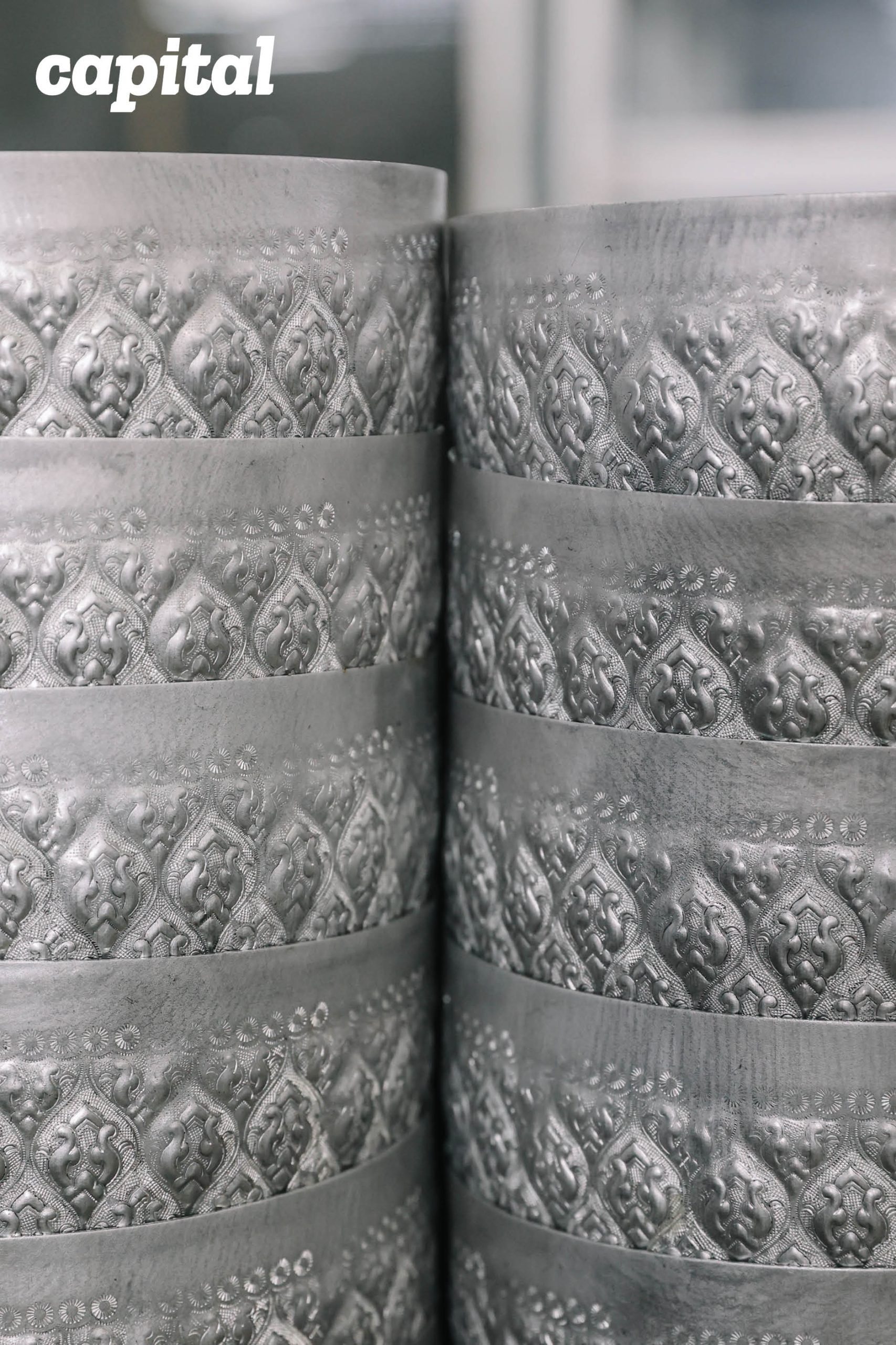 เนรมิตสีสันให้ขันอะลูมิเนียมลายไทย พลิกโฉมสังฆภัณฑ์สู่ไอเทมไลฟ์สไตล์ใน ...